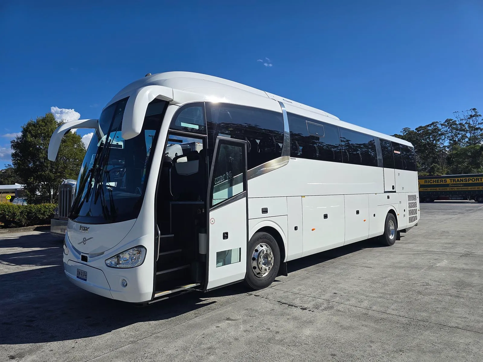 Bus and Coach Transfers for Touring Shows and Theatre Groups - Group ...